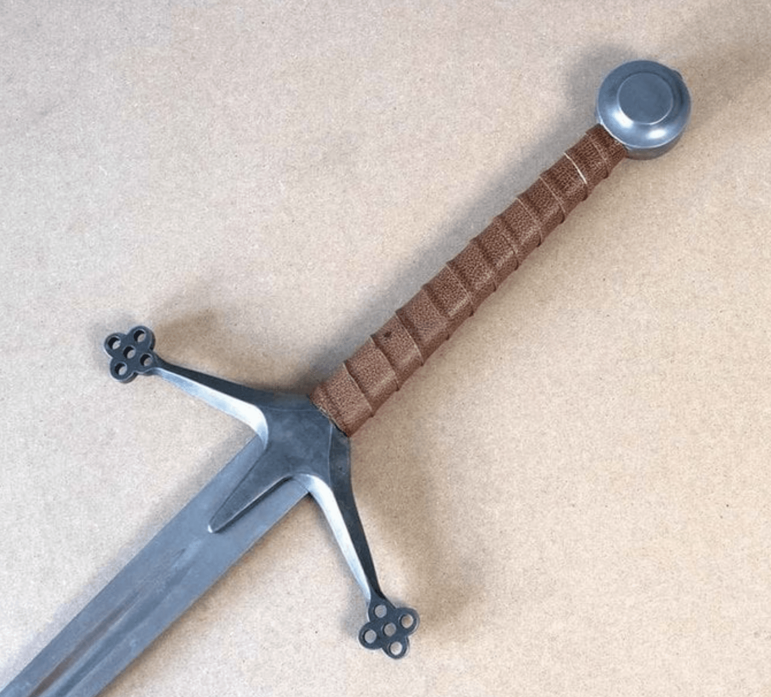 The Legendary Claymore Swords of Scotland - Grizz Studio