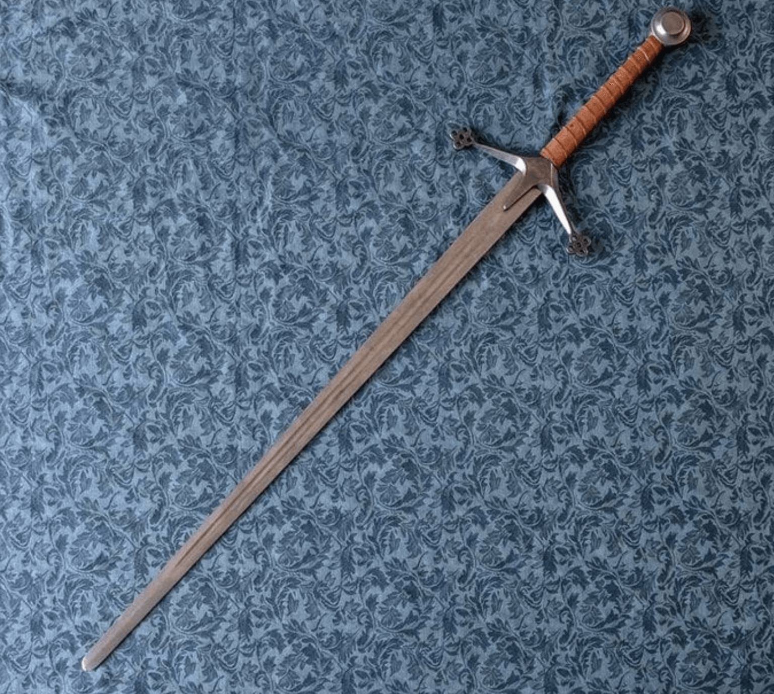 The Legendary Claymore Swords of Scotland - Grizz Studio