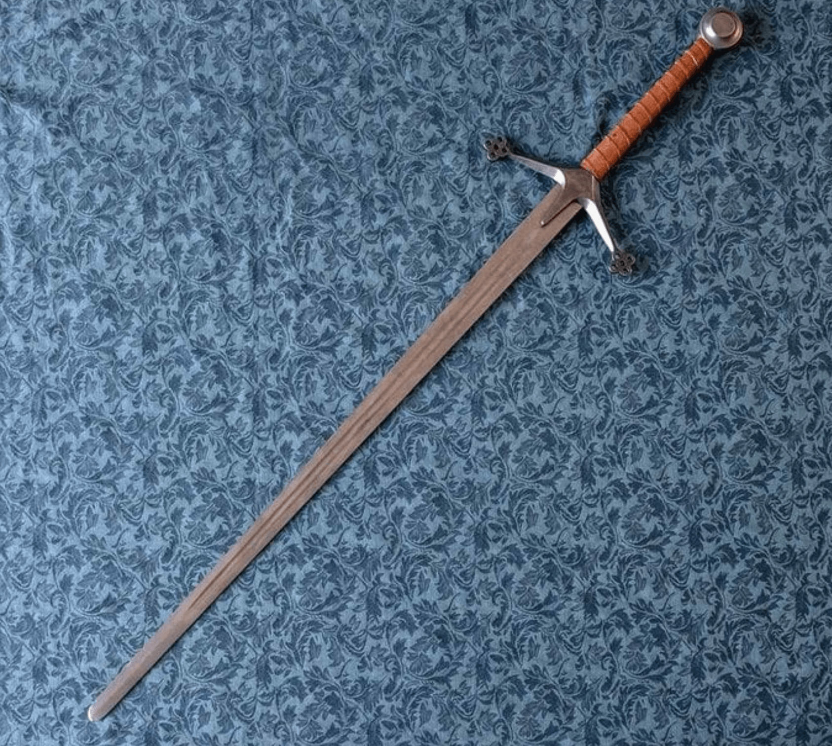 The Legendary Claymore Swords of Scotland - Grizz Studio