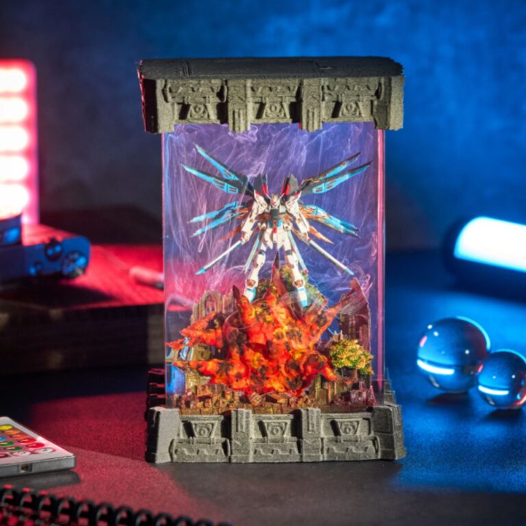 The Strike Freedom Gundam LED Epoxy Lamp: A Stunning Centerpiece for ...